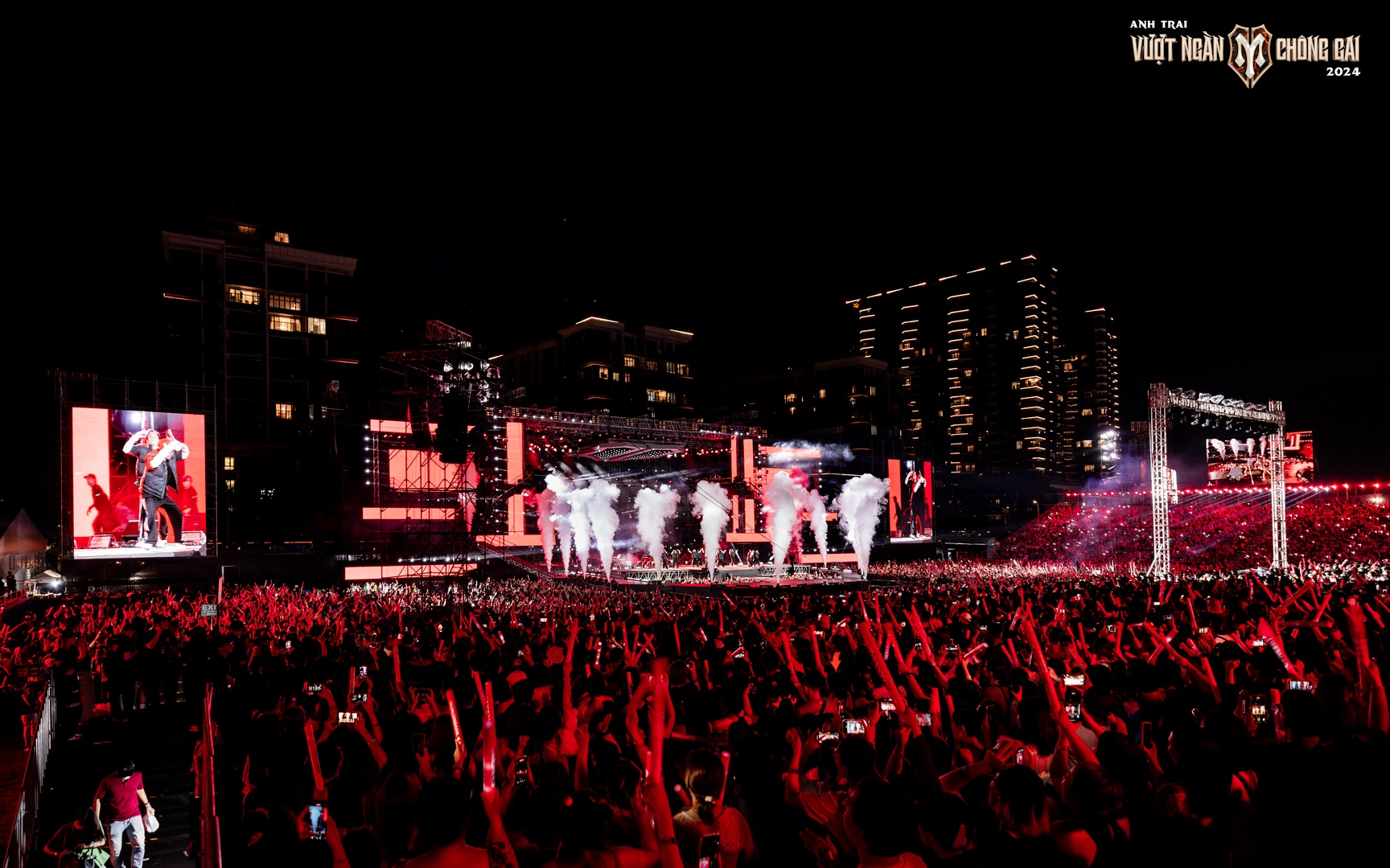 YVOTE - TÔN VINH TÀI NĂNG, NÂNG TẦM CẢM XÚC