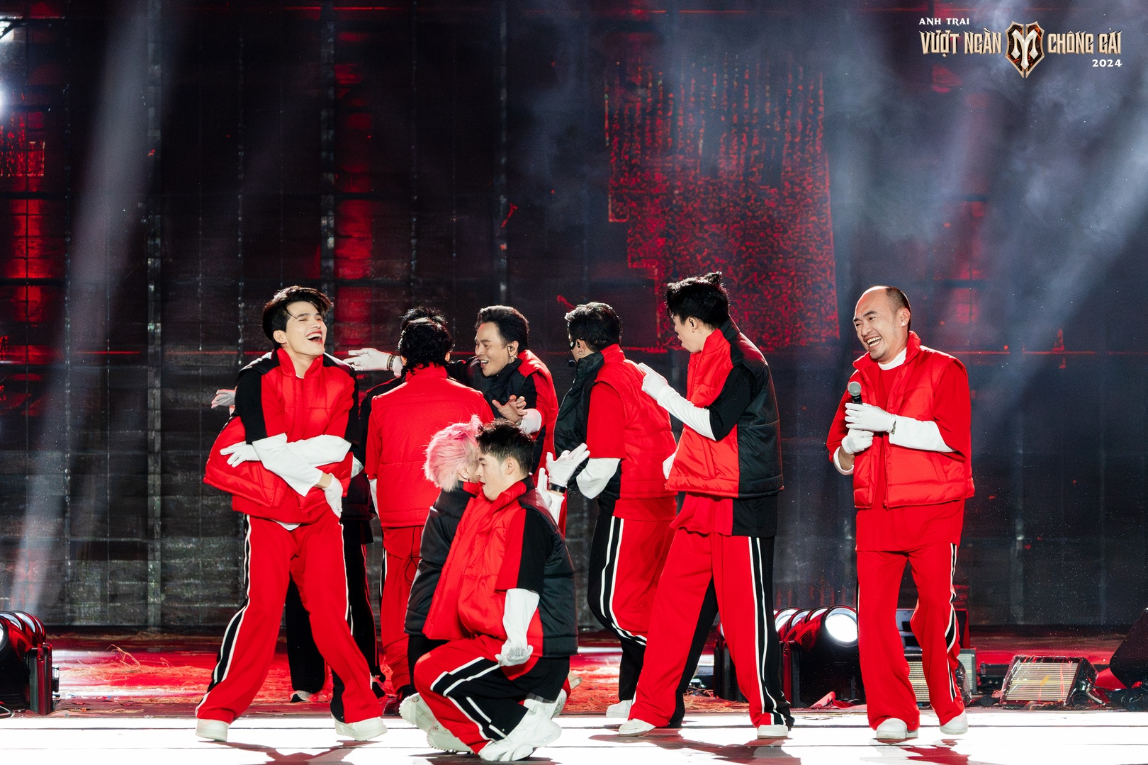 YVOTE - TÔN VINH TÀI NĂNG, NÂNG TẦM CẢM XÚC